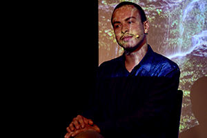 Felix Nguyen - Weltenwanderer